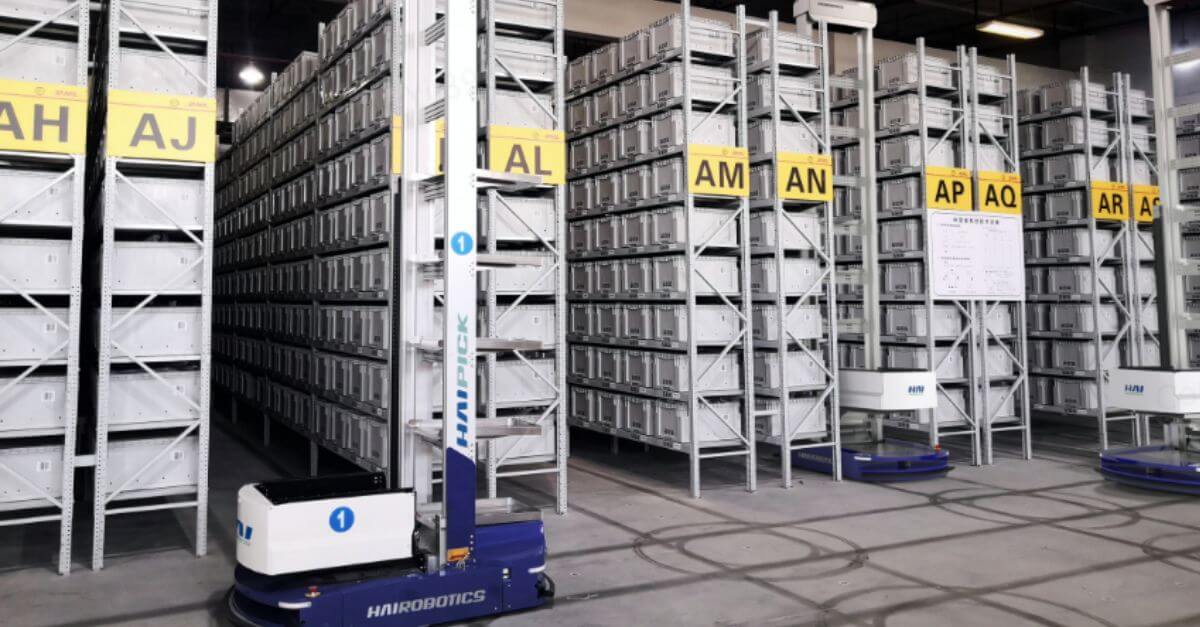 SF DHL 공급망 의류 창고 자동화 | HAI ROBOTICS