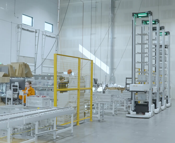 Avenue Shops Warehouse Automation Project | Hai Robotics