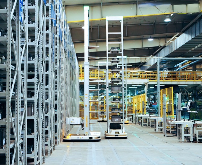 Scalable Warehouse Automation Solutions | Hai Robotics