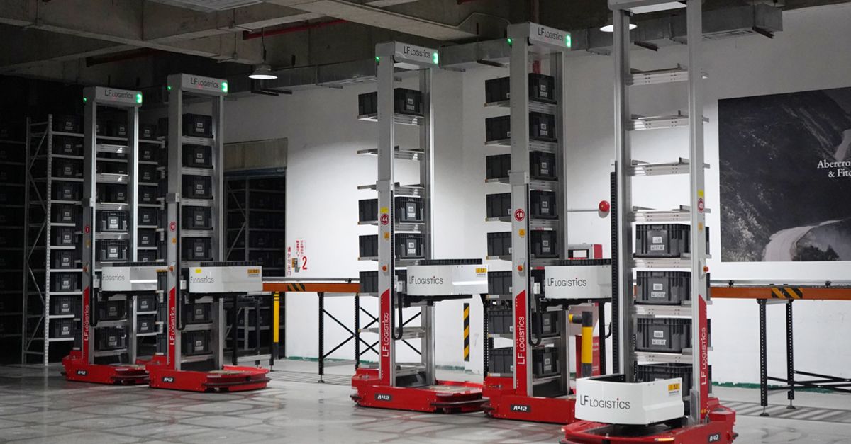Trung tâm phân phối quần áo tự động LF Logistics | Hai Robotics